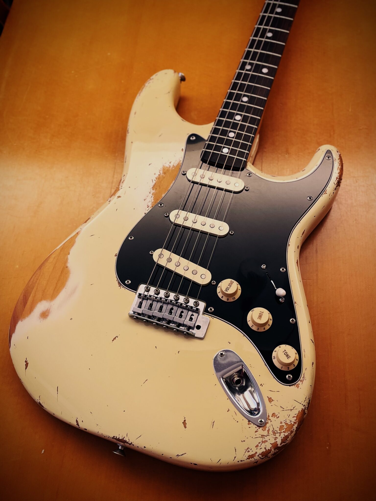 Vintage Restomod ギター 在庫リスト - Tone of Dreams