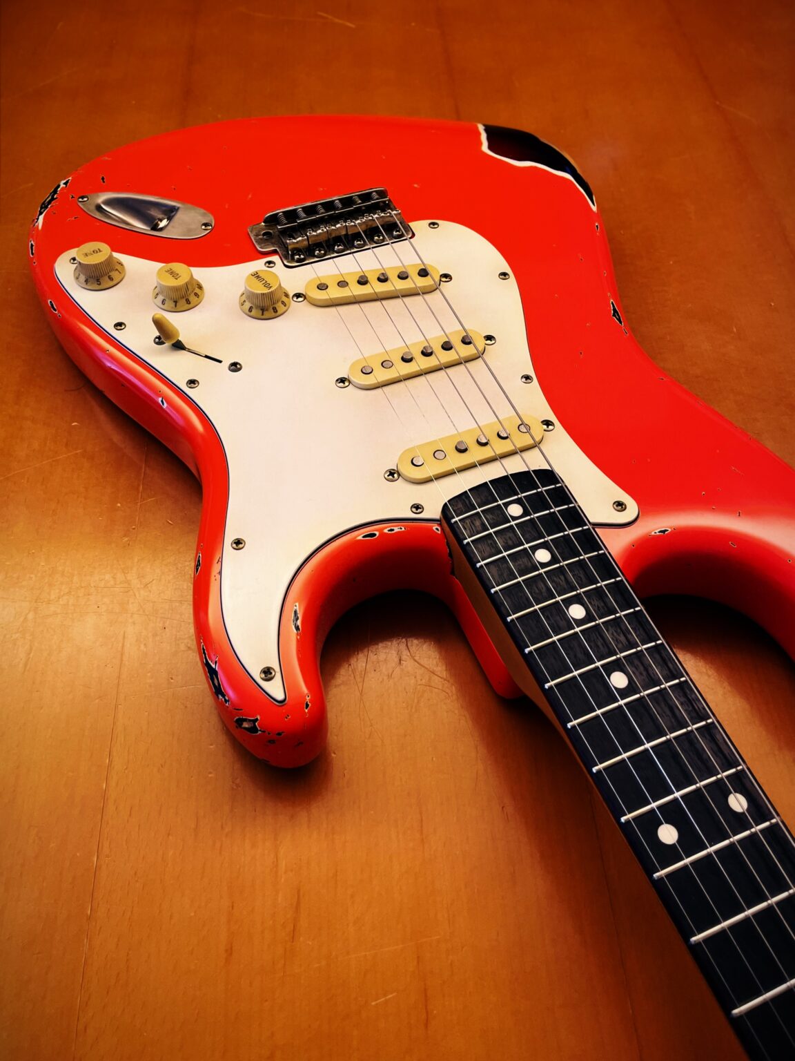 Vintage Restomod ギター 在庫リスト - Tone of Dreams